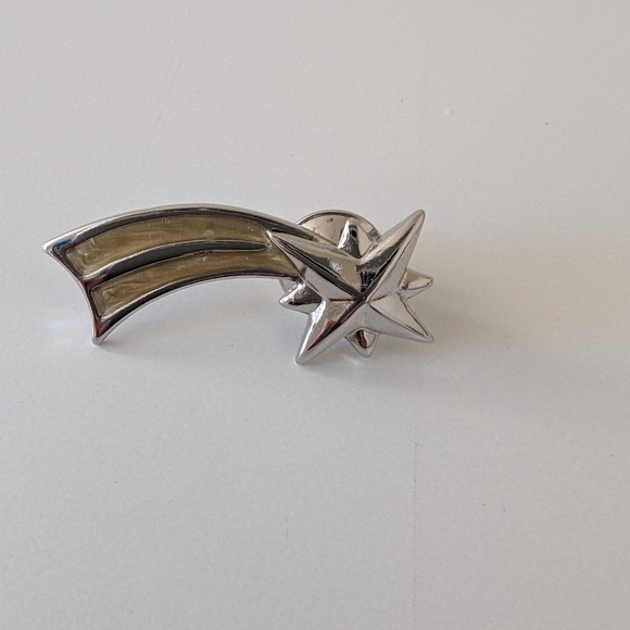 Avon | Accessories | Vintage Avon Shooting Star Pin Silver With Yellow ...